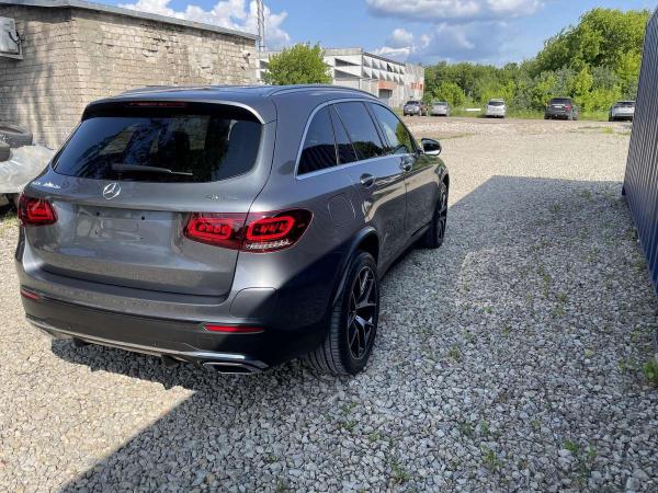 Mercedes-Benz GLC 300 2021 Kauņa vietnē Pelēks Mercedes-Benz GLC 300 2021 Kauņa, ar dzinēja tilpumu 1.95 L un nobraukumu 95 tūkst. km par 33500 €, foto 8 vietnē AUTOMOTO.COM.LV