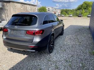 Pelēks Mercedes-Benz GLC 300 2021 Kauņa, ar dzinēja tilpumu 1.95 L un nobraukumu 95 tūkst. km par 33500 €, foto 8 vietnē AUTOMOTO.COM.LV