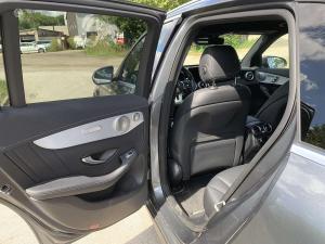 Pelēks Mercedes-Benz GLC 300 2021 Kauņa, ar dzinēja tilpumu 1.95 L un nobraukumu 95 tūkst. km par 33500 €, foto 17 vietnē AUTOMOTO.COM.LV