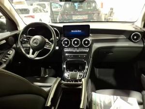Серый Мерседес GLC 300 2022 в Рига, объемом двигателя 2.00 л и пробегом 195 тыс. км за 27990 €, фото 7 на AUTOMOTO.COM.LV