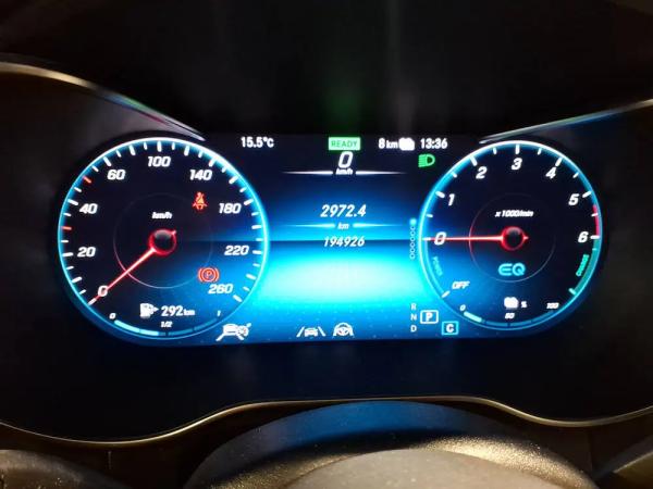 Grey Mercedes-Benz GLC 300 2022 in Riga, with an engine capacity of 2.00 L and mileage of 195 thousand km for 27990 €, photo 9 on AUTOMOTO.COM.LV