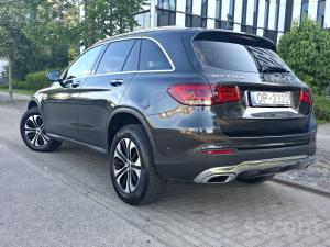 Pelēks Mercedes-Benz GLC 300 2022 Rīga, ar dzinēja tilpumu 2.00 L un nobraukumu 195 tūkst. km par 27490 €, foto 8 vietnē AUTOMOTO.COM.LV