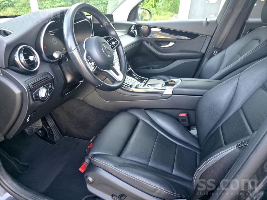 Pelēks Mercedes-Benz GLC 300 2022 Rīga, ar dzinēja tilpumu 2.00 L un nobraukumu 195 tūkst. km par 27490 €, foto 15 vietnē AUTOMOTO.COM.LV