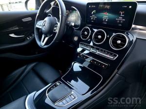 Pelēks Mercedes-Benz GLC 300 2022 Rīga, ar dzinēja tilpumu 2.00 L un nobraukumu 195 tūkst. km par 27490 €, foto 24 vietnē AUTOMOTO.COM.LV