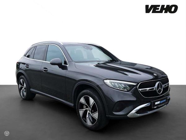 Серый Мерседес GLC 300 2022 в Клайпеда, объемом двигателя 2.00 л и пробегом 106 тыс. км за 48500 €, фото 7 на AUTOMOTO.COM.LV