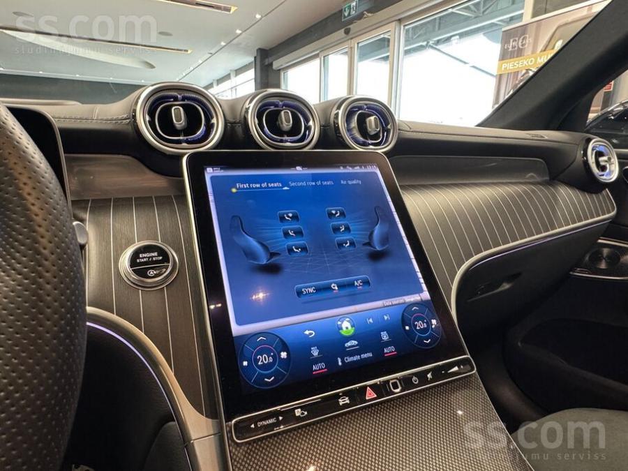 Pelēks Mercedes-Benz GLC 300 2023 Rīga, ar dzinēja tilpumu 2.00 L un nobraukumu 63 tūkst. km par 53590 €, foto 22 vietnē AUTOMOTO.COM.LV
