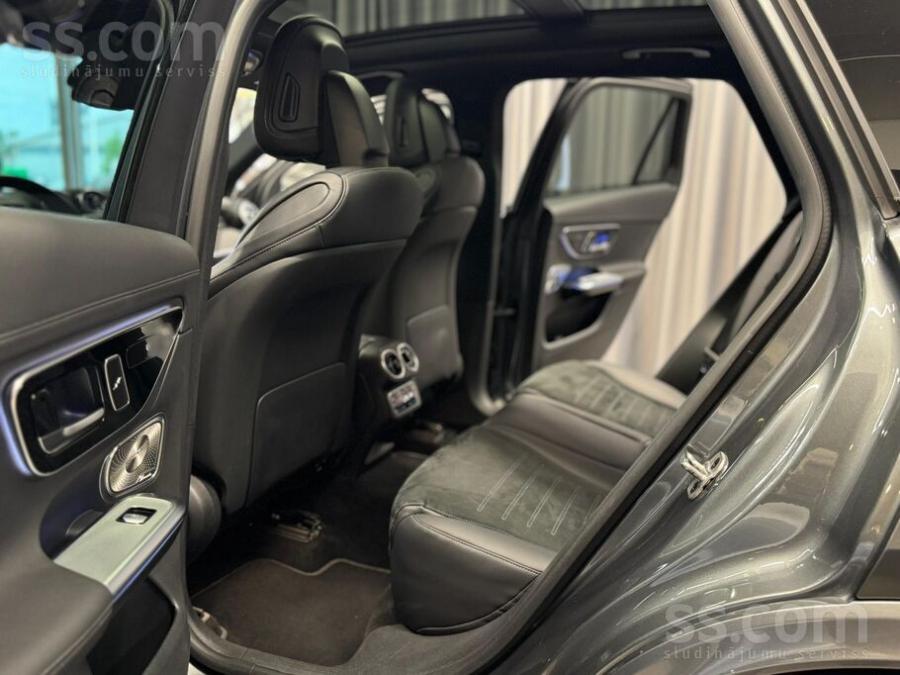 Pelēks Mercedes-Benz GLC 300 2023 Rīga, ar dzinēja tilpumu 2.00 L un nobraukumu 63 tūkst. km par 53590 €, foto 28 vietnē AUTOMOTO.COM.LV