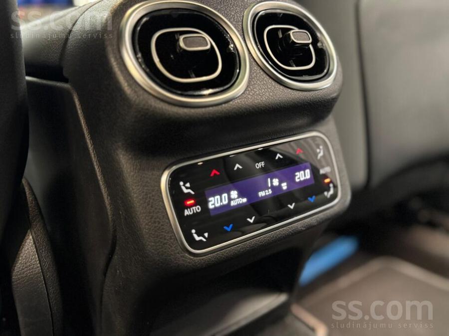 Pelēks Mercedes-Benz GLC 300 2023 Rīga, ar dzinēja tilpumu 2.00 L un nobraukumu 63 tūkst. km par 53590 €, foto 30 vietnē AUTOMOTO.COM.LV