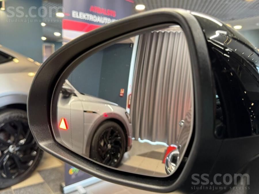 Pelēks Mercedes-Benz GLC 300 2023 Rīga, ar dzinēja tilpumu 2.00 L un nobraukumu 63 tūkst. km par 53590 €, foto 34 vietnē AUTOMOTO.COM.LV