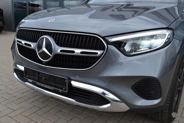 Grey Mercedes-Benz GLC 300 2023 in Vilnius, with an engine capacity of 2.00 L and mileage of 127 thousand km for 42000 €, photo 8 on AUTOMOTO.COM.LV