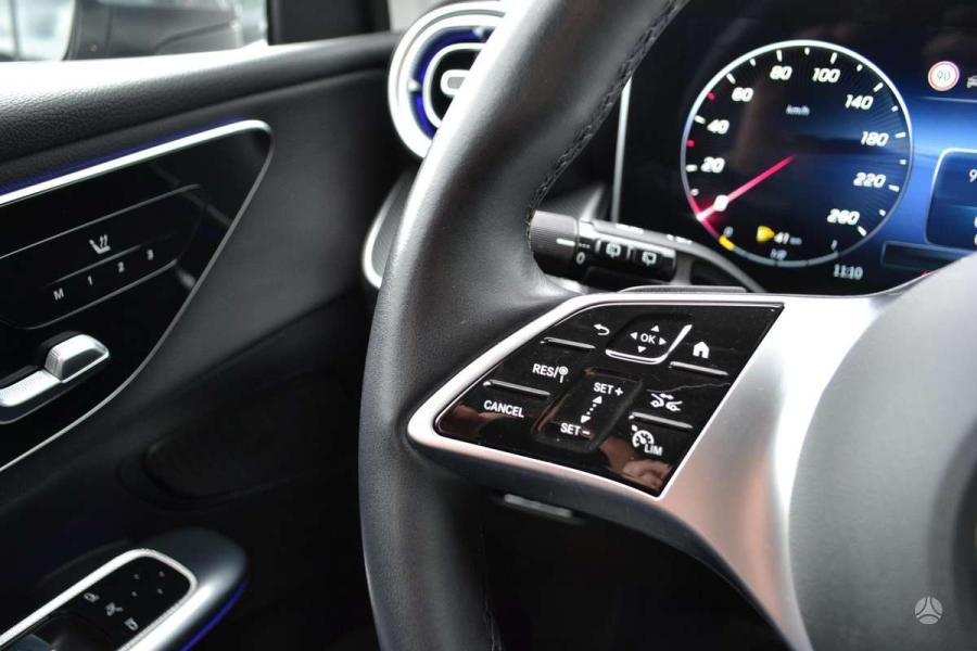 Серый Мерседес GLC 300 2023 в Вильнюс, объемом двигателя 2.00 л и пробегом 127 тыс. км за 42000 €, фото 42 на AUTOMOTO.COM.LV