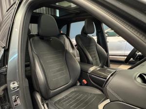 Pelēks Mercedes-Benz GLC 300 2023 Rīga, ar dzinēja tilpumu 2.00 L un nobraukumu 63 tūkst. km par 52995 €, foto 12 vietnē AUTOMOTO.COM.LV