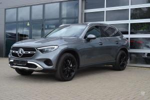 Серый Мерседес GLC 300 2023 в Вильнюс, объемом двигателя 2.00 л и пробегом 127 тыс. км за 43000 €, фото 3 на AUTOMOTO.COM.LV