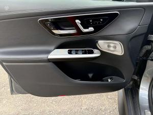 Grey Mercedes-Benz GLC 300 2023 in Kaunas, with an engine capacity of 2.00 L and mileage of 69 thousand km for 48900 €, photo 13 on AUTOMOTO.COM.LV