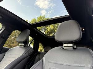 Grey Mercedes-Benz GLC 300 2023 in Kaunas, with an engine capacity of 2.00 L and mileage of 69 thousand km for 48900 €, photo 17 on AUTOMOTO.COM.LV