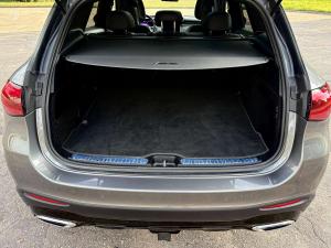 Grey Mercedes-Benz GLC 300 2023 in Kaunas, with an engine capacity of 2.00 L and mileage of 69 thousand km for 48900 €, photo 32 on AUTOMOTO.COM.LV