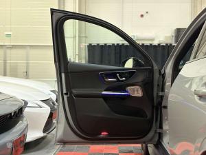 Pelēks Mercedes-Benz GLC 300 2024 Viļņa, ar dzinēja tilpumu 2.00 L un nobraukumu 25 tūkst. km par 55990 €, foto 13 vietnē AUTOMOTO.COM.LV
