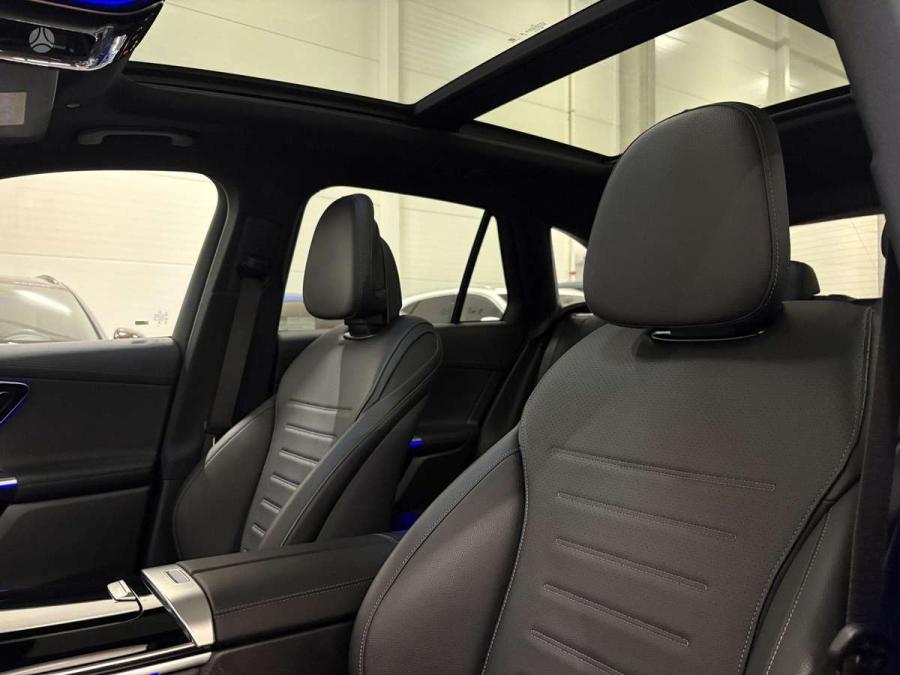 Pelēks Mercedes-Benz GLC 300 2024 Viļņa, ar dzinēja tilpumu 2.00 L un nobraukumu 25 tūkst. km par 55990 €, foto 17 vietnē AUTOMOTO.COM.LV