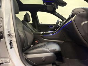 Pelēks Mercedes-Benz GLC 300 2024 Viļņa, ar dzinēja tilpumu 2.00 L un nobraukumu 25 tūkst. km par 55990 €, foto 19 vietnē AUTOMOTO.COM.LV