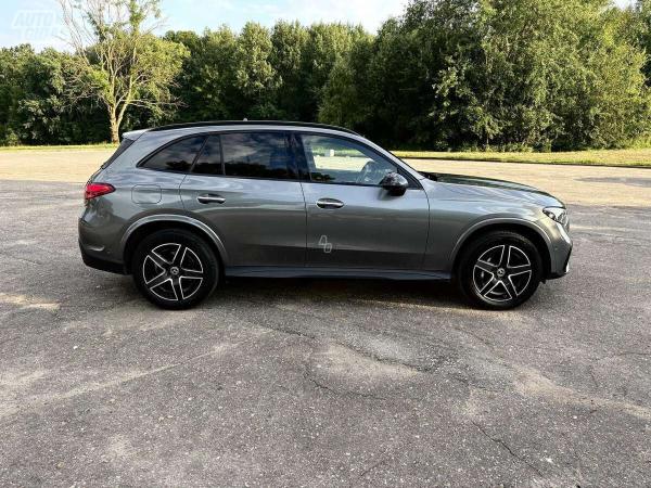 Grey Mercedes-Benz GLC 300 2024 in Kaunas, with an engine capacity of 2.00 L and mileage of 69 thousand km for 49000 €, photo 6 on AUTOMOTO.COM.LV