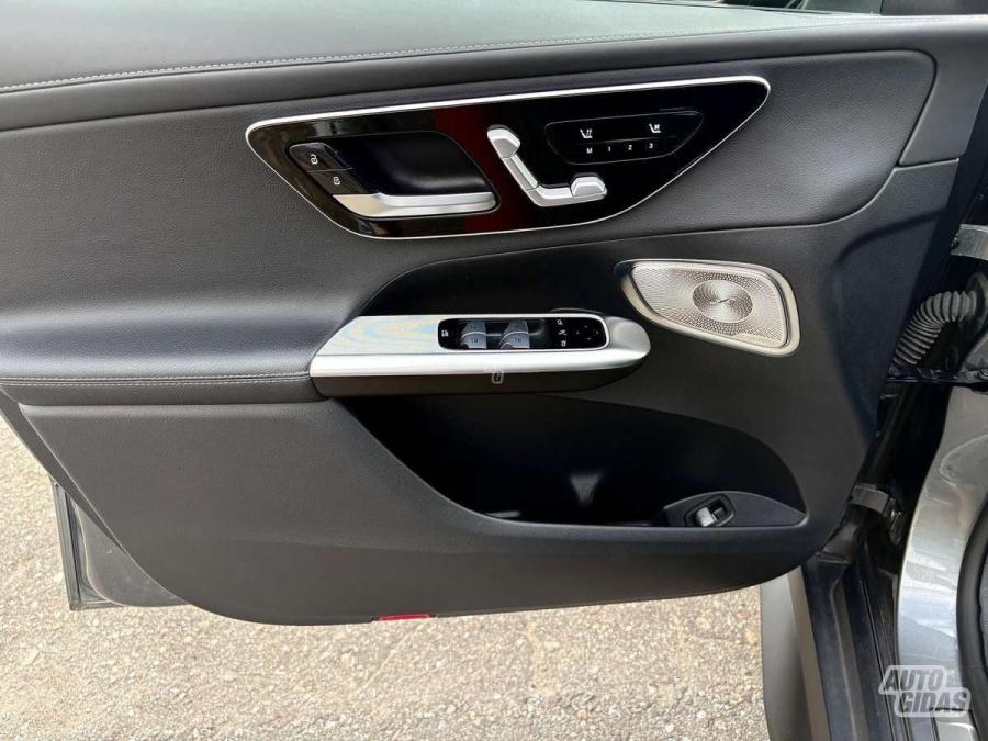 Pelēks Mercedes-Benz GLC 300 2024 Kauņa, ar dzinēja tilpumu 2.00 L un nobraukumu 69 tūkst. km par 49000 €, foto 13 vietnē AUTOMOTO.COM.LV
