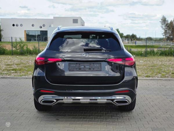 Grey Mercedes-Benz GLC 300 2025 in Vilnius, with an engine capacity of 2.00 L and mileage of 7 thousand km for 51000 €, photo 6 on AUTOMOTO.COM.LV