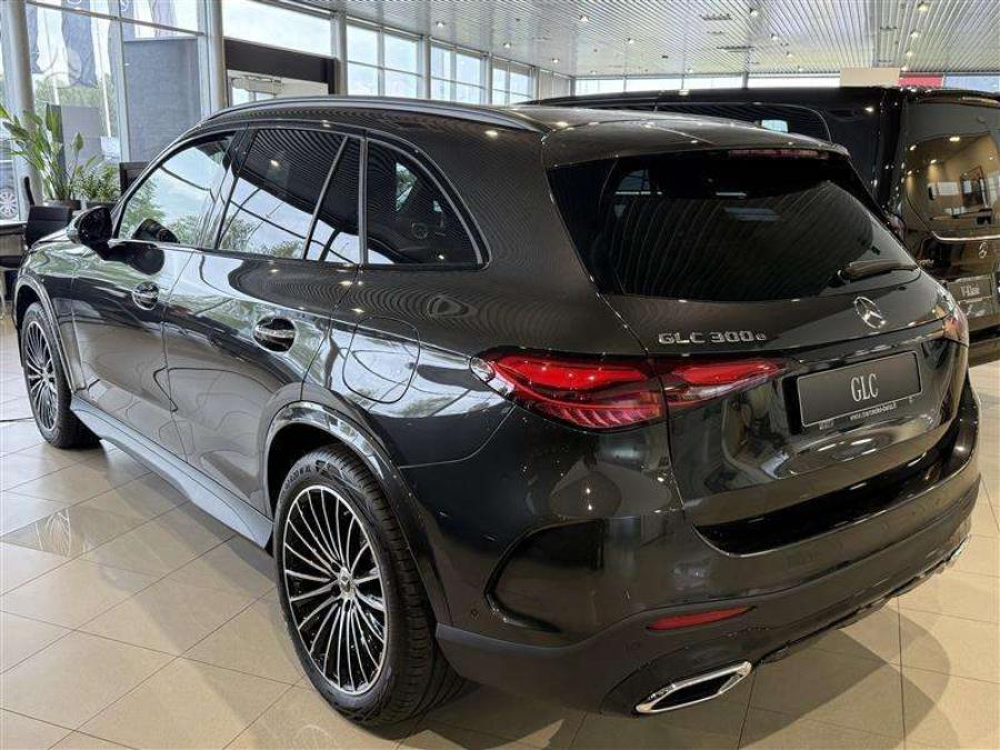 Grey Mercedes-Benz GLC 300 2026 in Kaunas, with an engine capacity of 2.00 L and mileage of 0 thousand km for 80405 €, photo 7 on AUTOMOTO.COM.LV