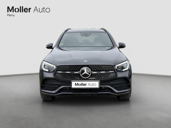 Grey Mercedes-Benz GLC 300 2020 in Parnu, with an engine capacity of 3.00 L and mileage of 168 thousand km for 34900 €, photo 7 on AUTOMOTO.COM.LV