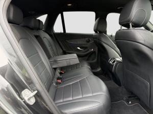 Pelēks Mercedes-Benz GLC 300 2020 Pērnava, ar dzinēja tilpumu 3.00 L un nobraukumu 168 tūkst. km par 34900 €, foto 14 vietnē AUTOMOTO.COM.LV