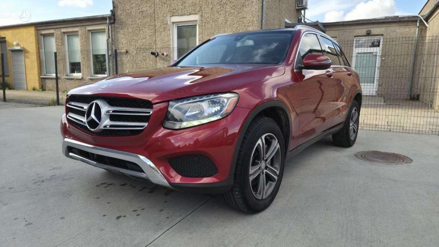 Sarkans Mercedes-Benz GLC 300 2016 Klaipėda, ar dzinēja tilpumu 2.00 L un nobraukumu 184 tūkst. km par 14500 €, foto 1 vietnē AUTOMOTO.COM.LV