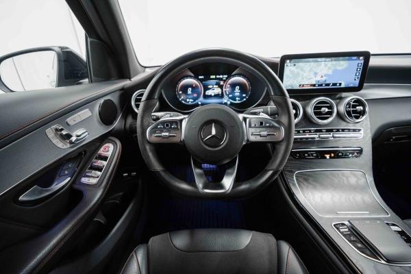 Mercedes-Benz GLC 300 2022 in Tallinn, with an engine capacity of 2.00 L and mileage of 126 thousand km for 37900 €, photo 10 on AUTOMOTO.COM.LV