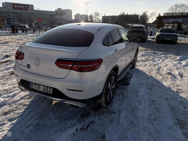Balts Mercedes-Benz GLC 300 2016 Viļņa, ar dzinēja tilpumu 0.00 L un nobraukumu 130 tūkst. km par 24000 €, foto 6 vietnē AUTOMOTO.COM.LV