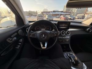 White Mercedes-Benz GLC 300 2016 in Vilnius, with an engine capacity of 0.00 L and mileage of 130 thousand km for 24000 €, photo 11 on AUTOMOTO.COM.LV