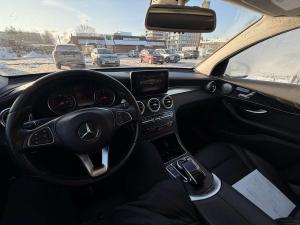 White Mercedes-Benz GLC 300 2016 in Vilnius, with an engine capacity of 0.00 L and mileage of 130 thousand km for 24000 €, photo 12 on AUTOMOTO.COM.LV