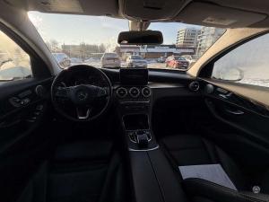 White Mercedes-Benz GLC 300 2016 in Vilnius, with an engine capacity of 0.00 L and mileage of 130 thousand km for 24000 €, photo 13 on AUTOMOTO.COM.LV