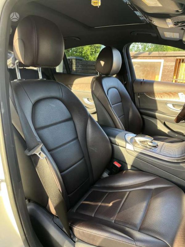 Balts Mercedes-Benz GLC 300 2018 Plungė, ar dzinēja tilpumu 2.00 L un nobraukumu 124 tūkst. km par 35000 €, foto 8 vietnē AUTOMOTO.COM.LV