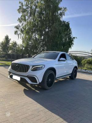 White Mercedes-Benz GLC 300 2021 in Plunge, with an engine capacity of 2.00 L and mileage of 124 thousand km for 35000 €, photo  on AUTOMOTO.COM.LV