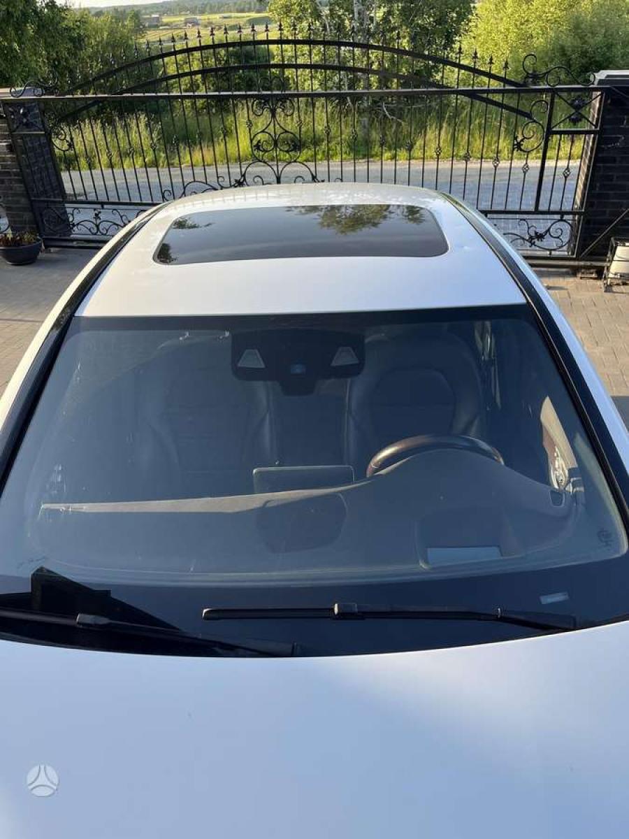 Белый Мерседес GLC 300 2021 в Плунге, объемом двигателя 2.00 л и пробегом 124 тыс. км за 35000 €, фото 19 на AUTOMOTO.COM.LV