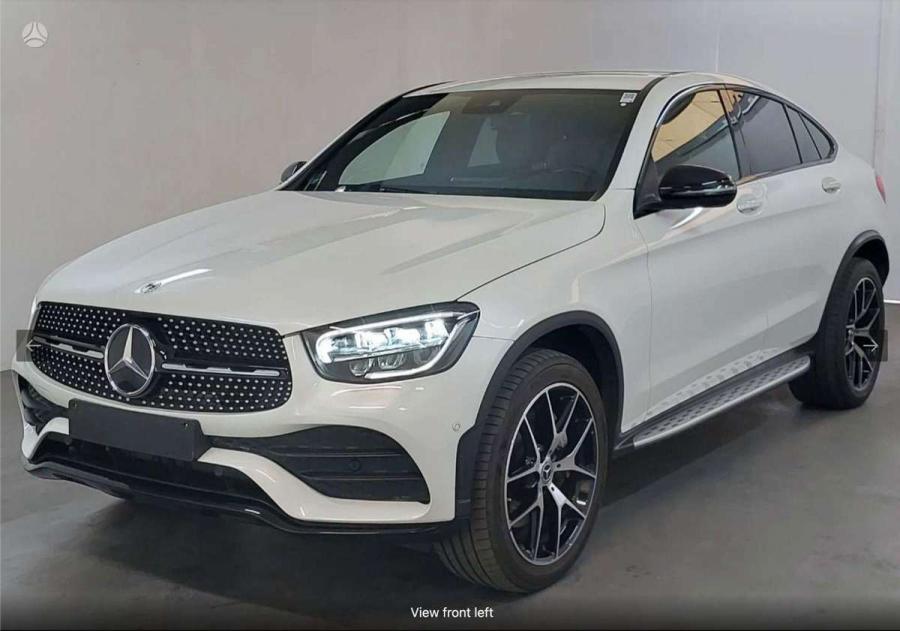 White Mercedes-Benz GLC 300 2021 in Alytus, with an engine capacity of 2.00 L and mileage of 118 thousand km for 43000 €, photo 1 on AUTOMOTO.COM.LV