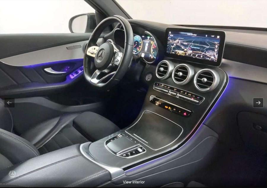 White Mercedes-Benz GLC 300 2021 in Alytus, with an engine capacity of 2.00 L and mileage of 118 thousand km for 43000 €, photo 5 on AUTOMOTO.COM.LV