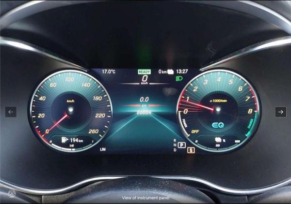 White Mercedes-Benz GLC 300 2021 in Alytus, with an engine capacity of 2.00 L and mileage of 118 thousand km for 43000 €, photo 5 on AUTOMOTO.COM.LV