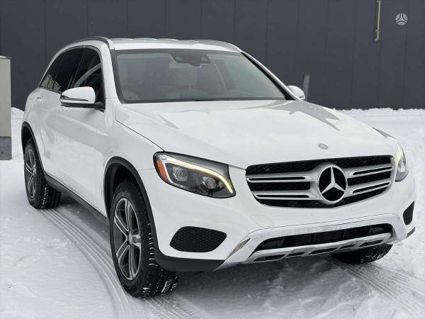 White Mercedes-Benz GLC 300 2016 in Siauliai, with an engine capacity of 1.99 L and mileage of 204 thousand km for 21400 €, photo 3 on AUTOMOTO.COM.LV