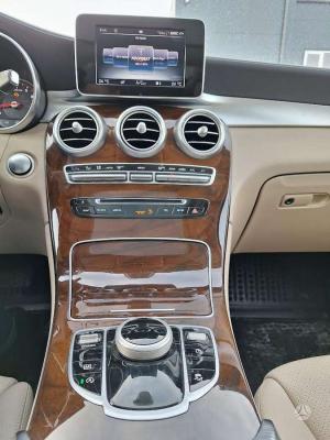 Balts Mercedes-Benz GLC 300 2017 Viļņa, ar dzinēja tilpumu 1.99 L un nobraukumu 152 tūkst. km par 19500 €, foto 16 vietnē AUTOMOTO.COM.LV