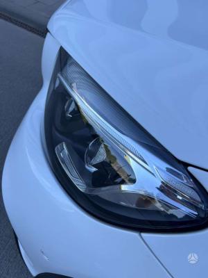 White Mercedes-Benz GLC 300 2017 in Vilnius, with an engine capacity of 1.99 L and mileage of 213 thousand km for 22990 €, photo 7 on AUTOMOTO.COM.LV