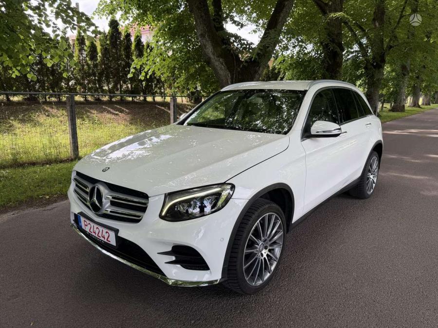Balts Mercedes-Benz GLC 300 2018 Viļņa, ar dzinēja tilpumu 2.00 L un nobraukumu 40 tūkst. km par 23500 €, foto 12 vietnē AUTOMOTO.COM.LV