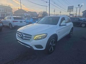 White Mercedes-Benz GLC 300 2019 in Siauliai, with an engine capacity of 1.99 L and mileage of 125 thousand km for 22385 €, photo  on AUTOMOTO.COM.LV