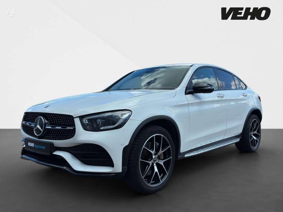 Белый Мерседес GLC 300 2019 в Вильнюс, объемом двигателя 1.99 л и пробегом 171 тыс. км за 34500 €, фото 1 на AUTOMOTO.COM.LV