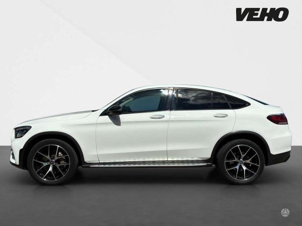 White Mercedes-Benz GLC 300 2019 in Vilnius, with an engine capacity of 1.99 L and mileage of 171 thousand km for 34500 €, photo 2 on AUTOMOTO.COM.LV