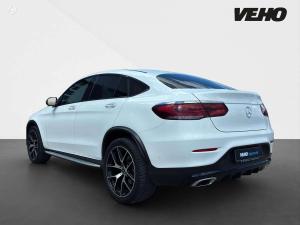 Белый Мерседес GLC 300 2019 в Вильнюс, объемом двигателя 1.99 л и пробегом 171 тыс. км за 34500 €, фото 4 на AUTOMOTO.COM.LV