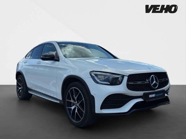 White Mercedes-Benz GLC 300 2019 in Vilnius, with an engine capacity of 1.99 L and mileage of 171 thousand km for 34500 €, photo 7 on AUTOMOTO.COM.LV